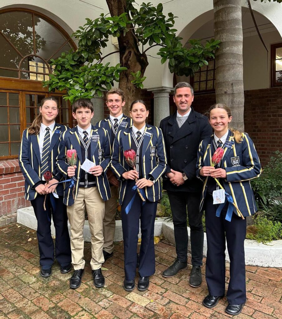 Oud-Jannies Maak Ons Trots: HS JvR Leierskap 2025 - Laerskool Jan Van ...